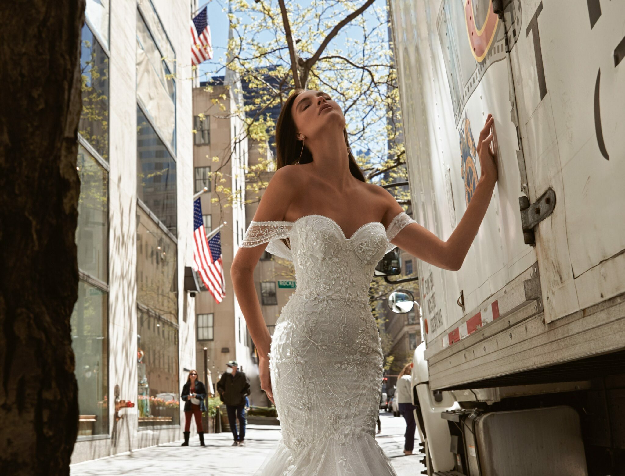 Low back wedding dress «Mercedes» | WONA LA