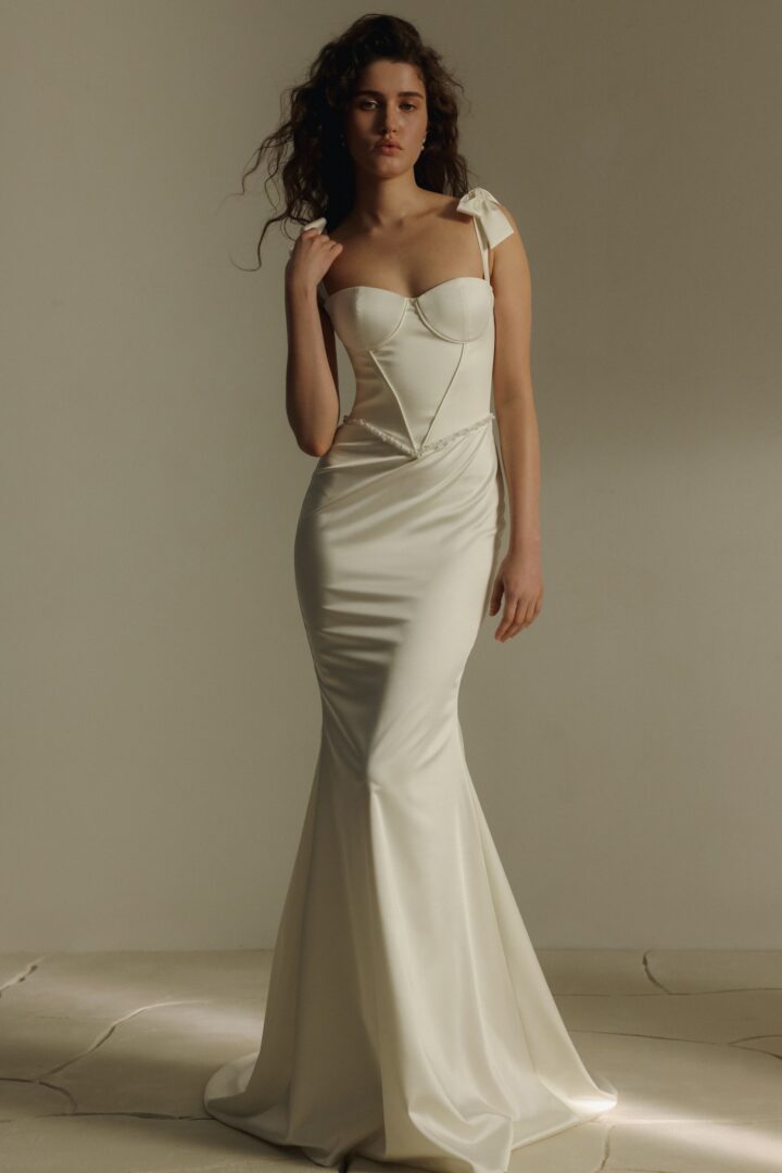 Straight wedding dress «Jett» with bow | WONA LA