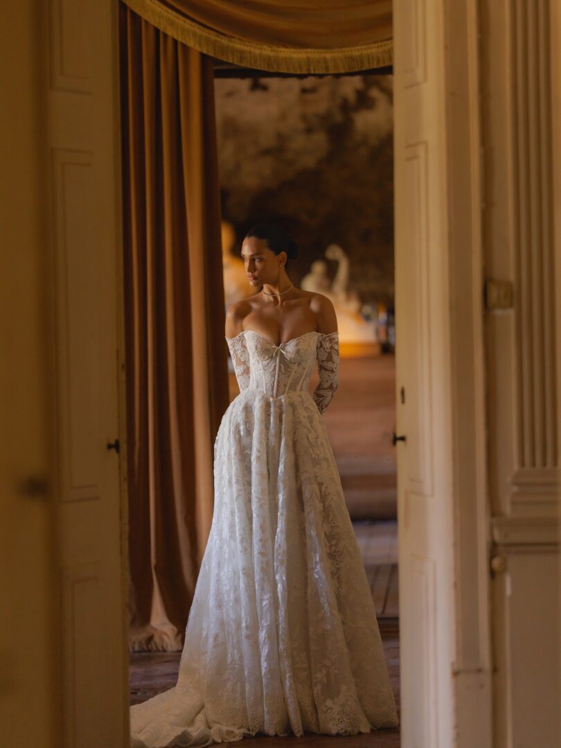 Lacing wedding dress «Fortuna» with corset | WONA LA