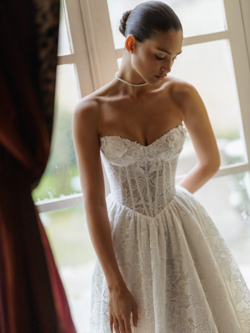 Lacing wedding dress «Pasqual» with corset | WONA LA